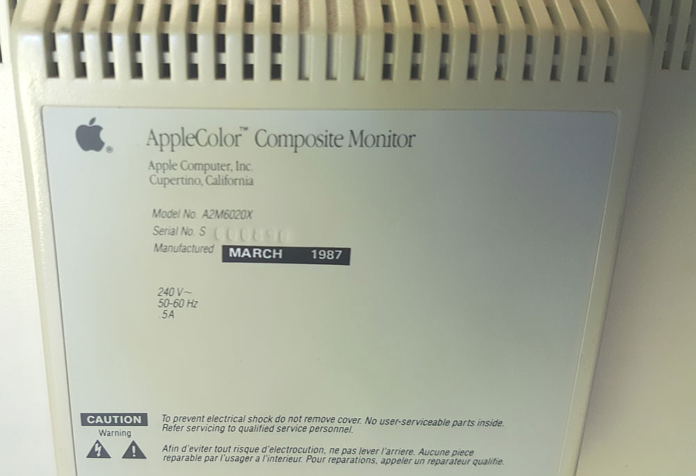 Platinum Apple IIe & AppleColor Monitor - International Varieties